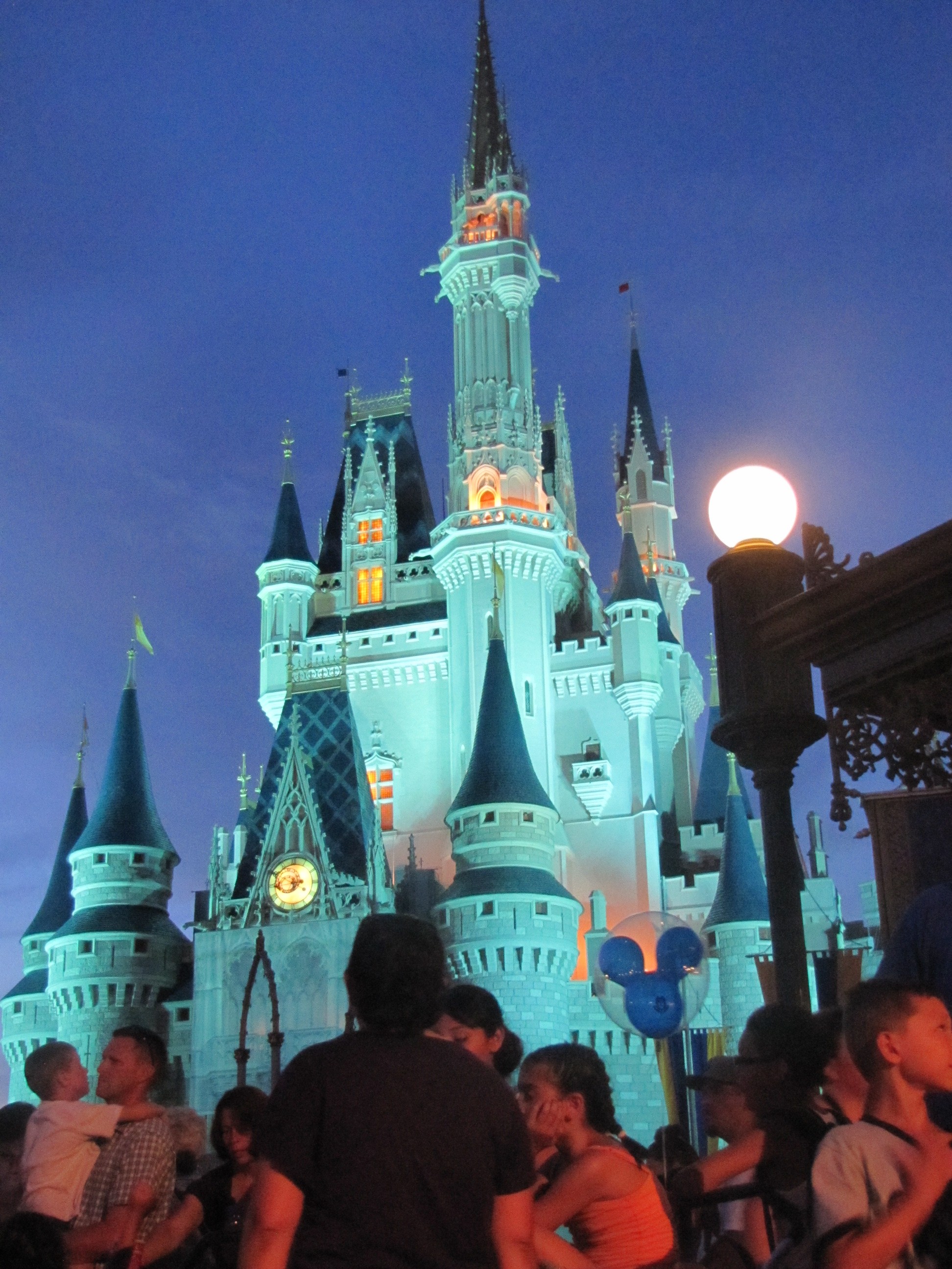 enchanted castle – Aussie on the Road