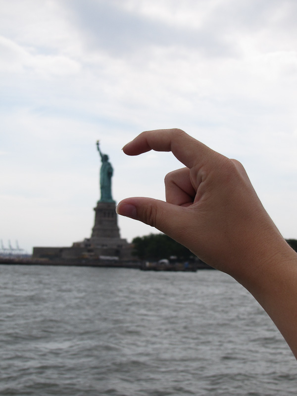 statue of liberty fail – Aussie on the Road