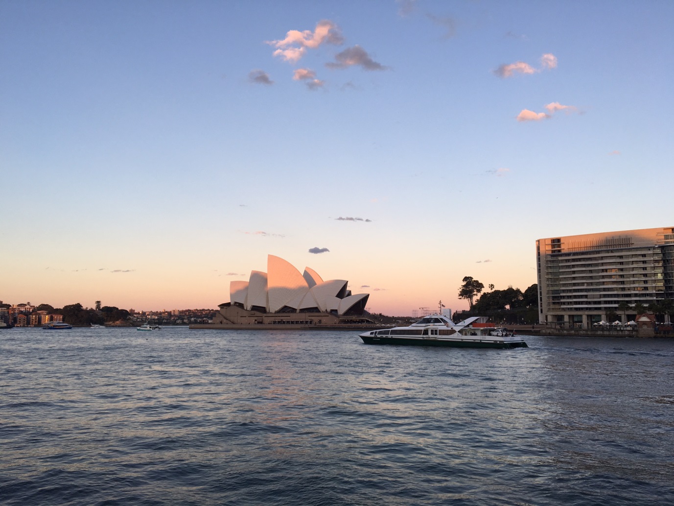 sydney harbour sunset – Aussie on the Road